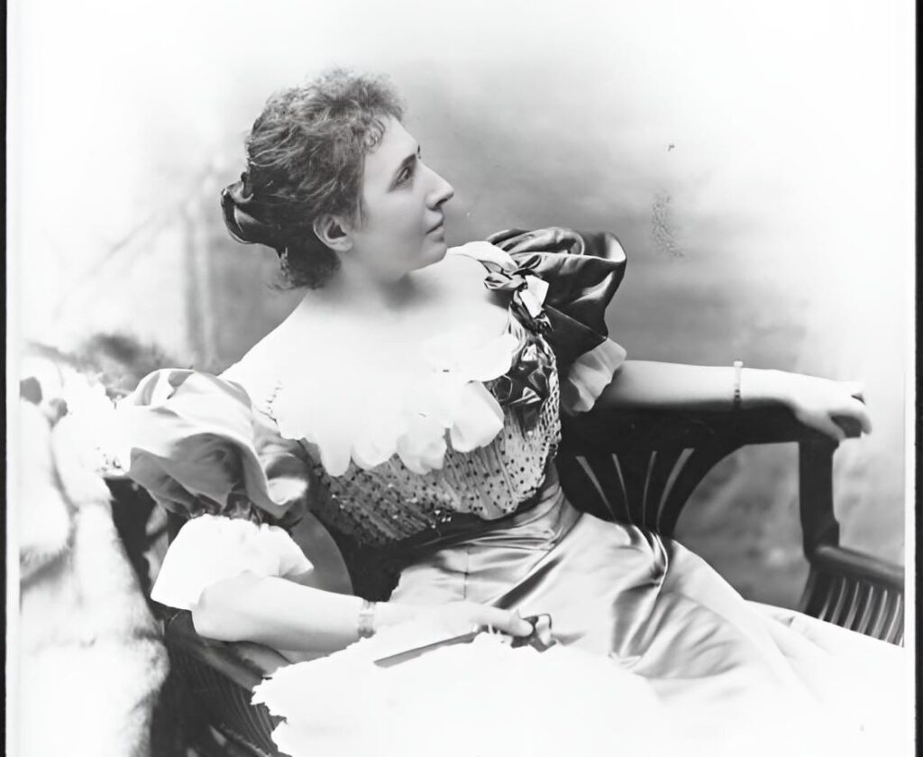 Milka & Milka – An Urban Legend - History Chronicles