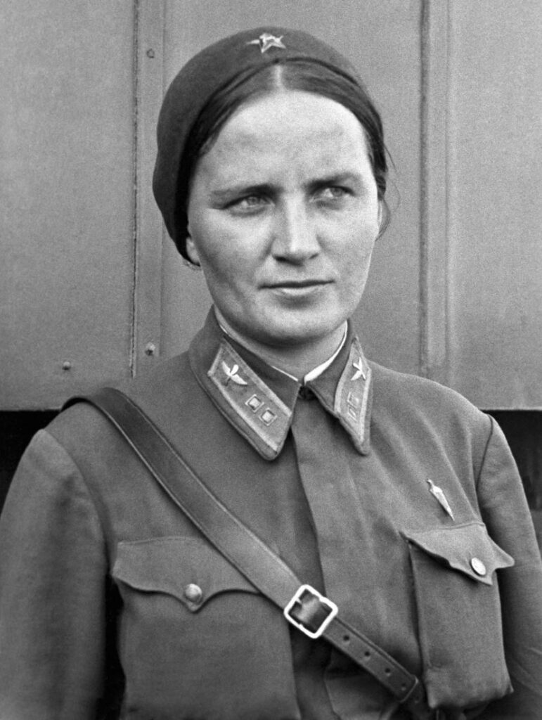 Women in the Soviet Armed Forces During the Great Patriotic War ...